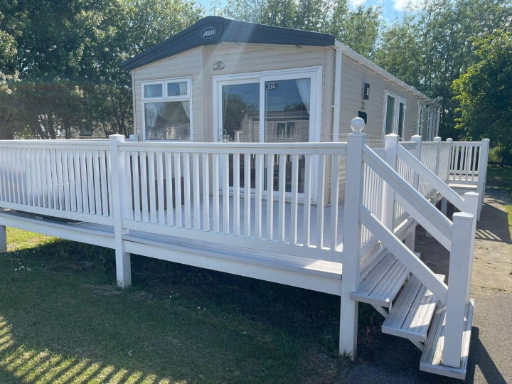 Homely Caravan At Manor Park, Nearby Hunstanton Beach In Norfolk Ref 23039t - Norfolk
