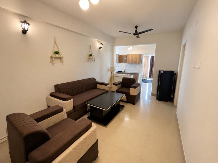 Skyview Suites - 14th Floor Luxury, Self Check-in - Karnal