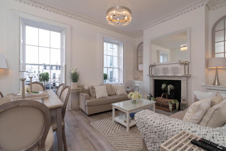 Gloucester Place Townhouse With Hot Tub - Tewkesbury