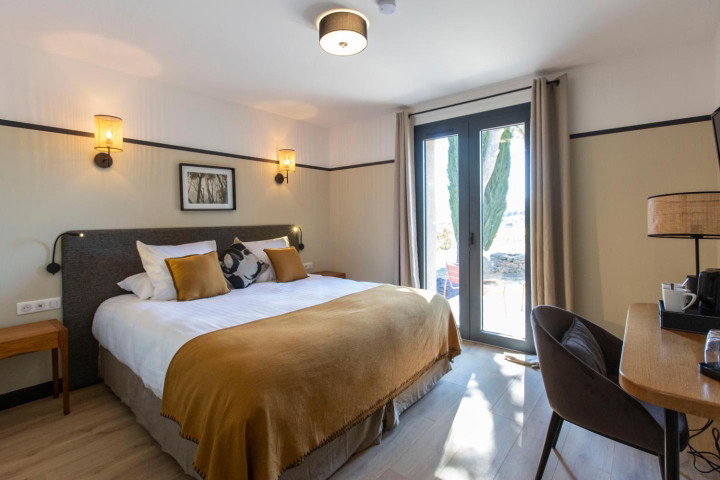 Château De Lastours, Hôtel Spa Et Villas à Louer - Sigean