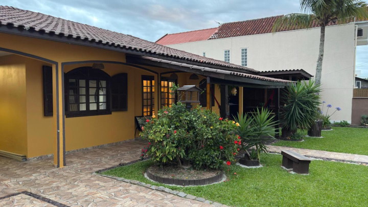 ÓTima Casa Para 10 Pessoas /Menos De 100m Da Praia - Florianópolis