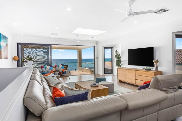 Seascape At Christies Beach - Oceanview Family Stay - Adelaide