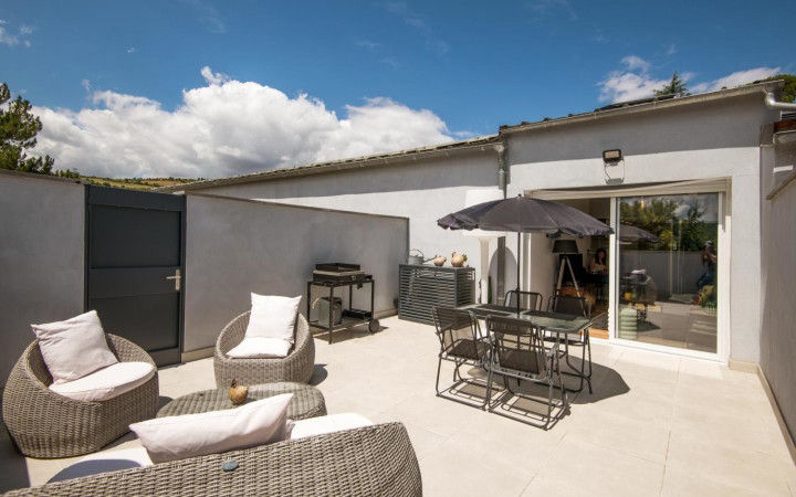 La Suite Terrasse, Wifi,parking,clim - Millau