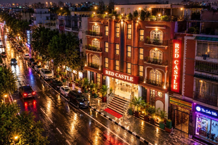 Hotel Red Castle - Near Ganga Ram & Blk Hospital - Karol Bagh - Delhi, India