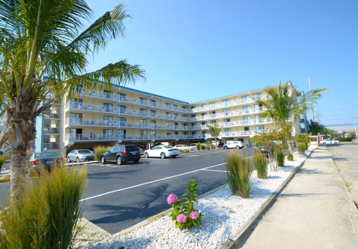 Coastal Palms Inn And Suites - Ocean City, MD