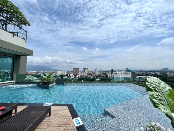 Luxury 2-bedroom Condo With Pool & Gym - Chiang Mai
