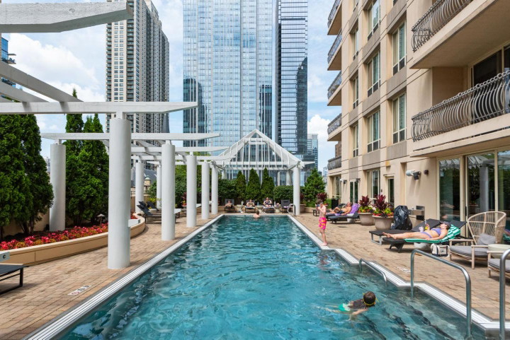 The Bernardin Gold Coast Luxury Apartments Near Magnificent Mile - Chicago Loop - Chicago