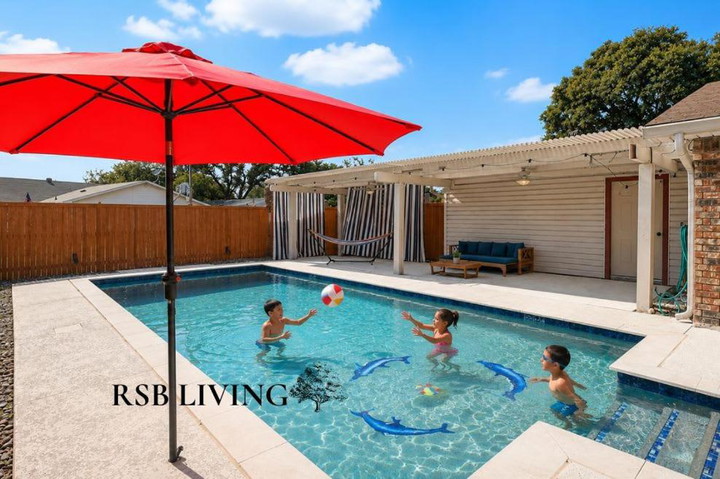 Spectacular 4br 2,5ba Holiday Home With Pool And Grill - Carrollton, TX