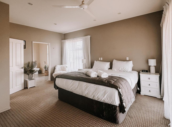 Mountain View Retreat - Hokitika