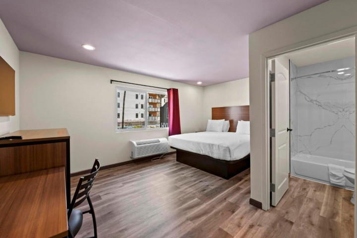 Hyland Inn Long Beach - Compton, CA