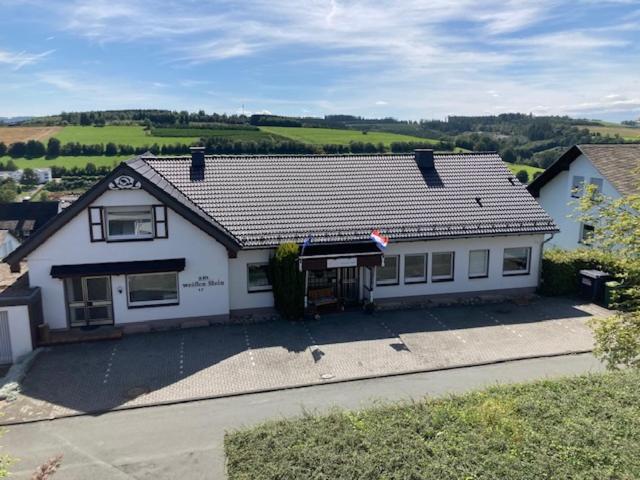Bed & Breakfast Weisser Stein - Schmallenberg
