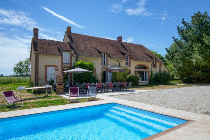 Crazy Villa Le Petit Belair 18 - Heated Pool - Foot - 2h Paris - 30p - Cher