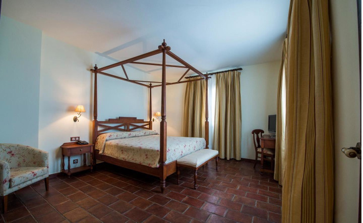 Hospedium Hotel Cortijo Santa Cruz - Extremadura