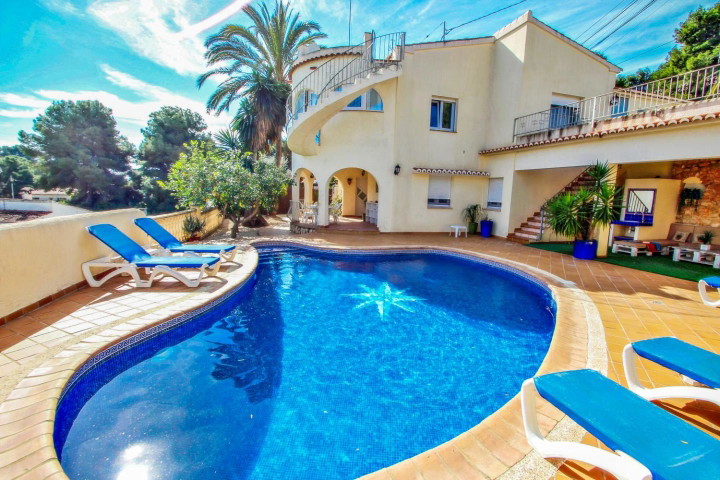 May - Pretty Holiday Property With Private Pool In Benissa - Benisa