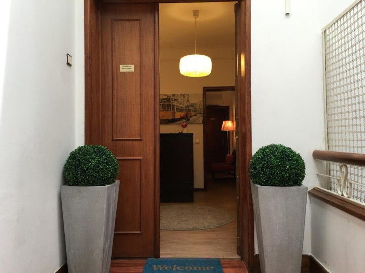 Guest House Guerra Junqueiro - Lisbon