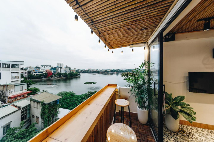 The Autumn Homestay - Hanoi