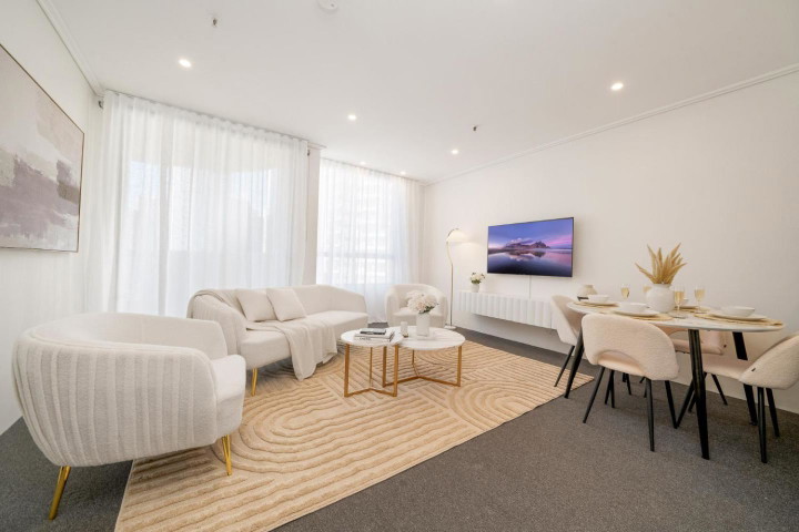 Accommodation In Sydney Cbd World Square With Pool & Parking - North Sydney