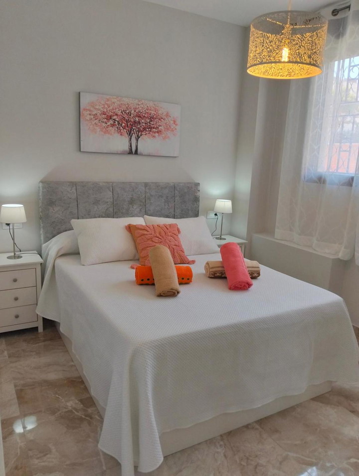 Apartamento Sol - 2 Apartamentos Céntricos Juntos Cerca De La Playa, Ideales Para Grupos Grandes - Águilas