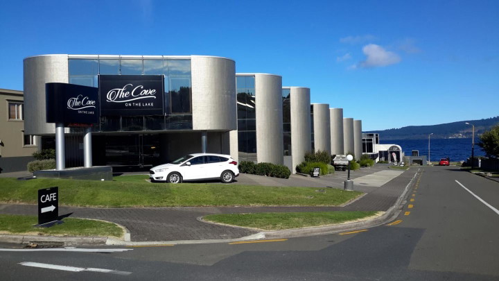 The Cove- On The Lake - Taupo