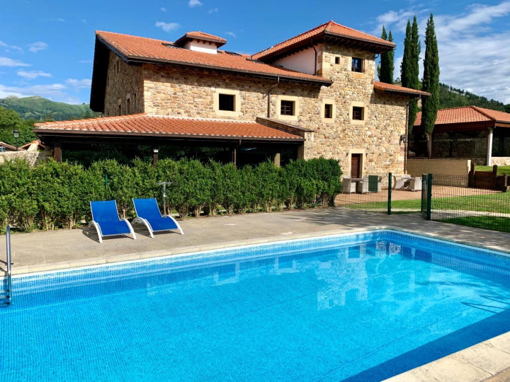 Akla Hotel Suites Valles Pasiegos - España