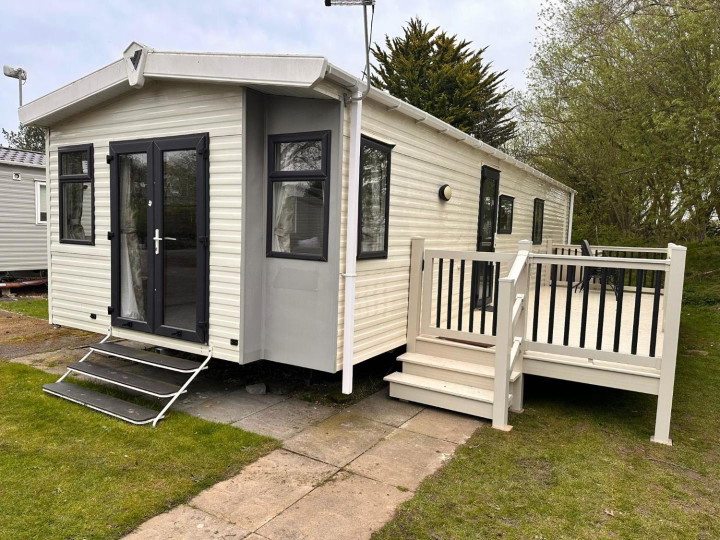 Sylvia's Sunrise Caravan Skegness Southview - Skegness