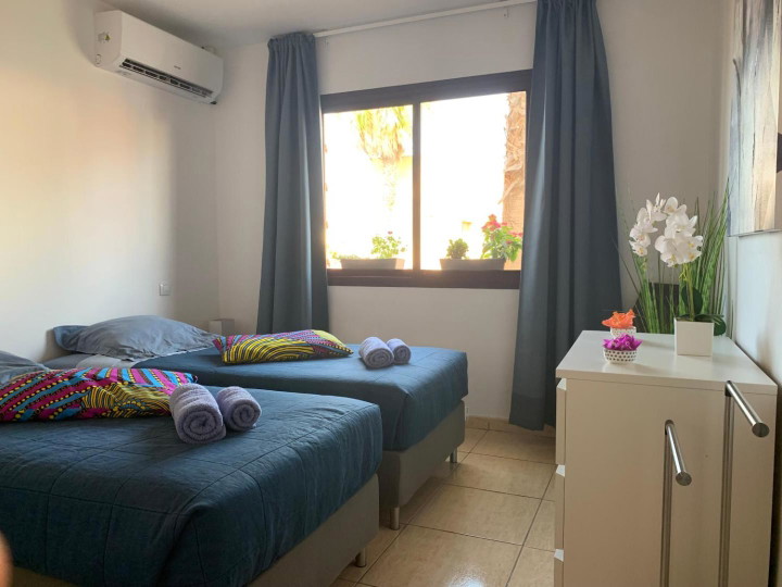 Private Bedroom In A Host's Home With Shared Pool - Fuerteventura