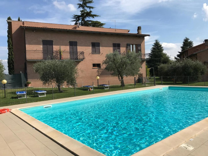 Agriturismo Azienda Agricola La Roccaia - Poggibonsi