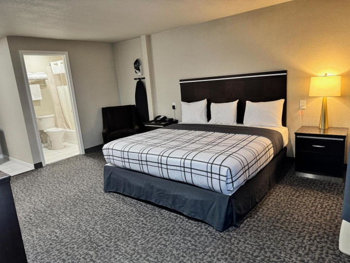 Royal Inn Eugene- Airport - Eugene, OR