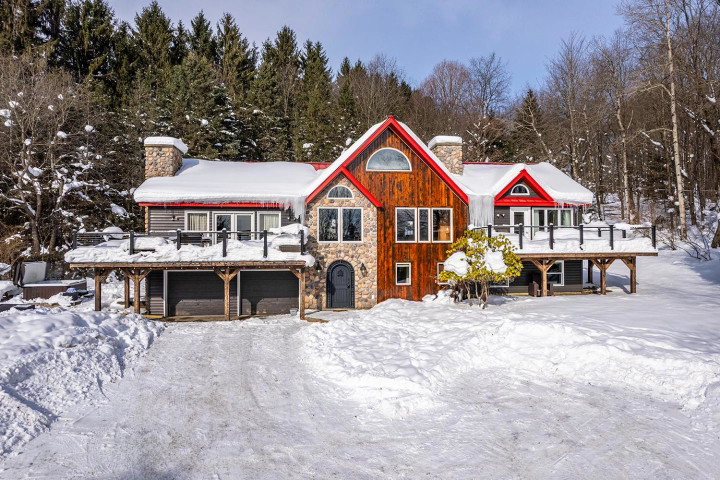 Luxury Log Chalet With Hot Tub, Games Room & Hill Views! - Ellicottville, NY