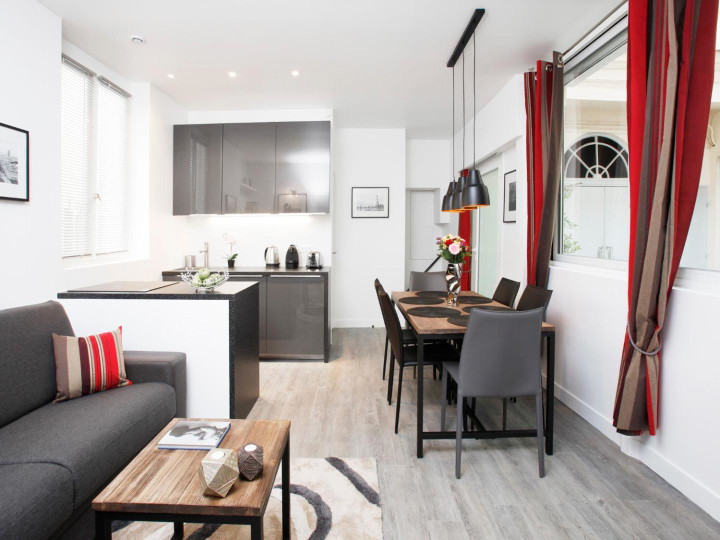 Charming 2br-2ba Between Le Marais & Le Louvre - Rue de Rivoli
