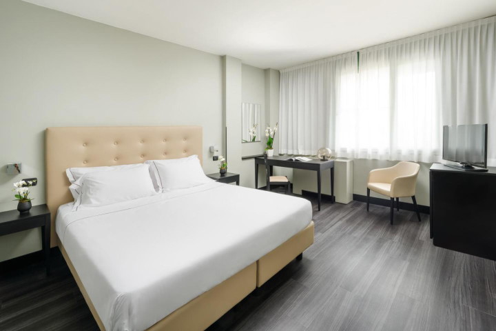 Smart Hotel King, By R Collection Hotels - Limbiate