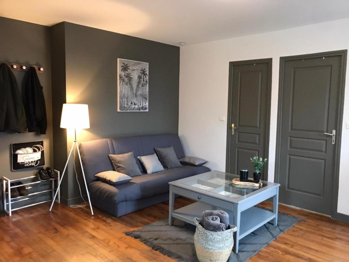 Logement à Brive, Proche Centre-ville Et Gare, Avec Climatisation - Internet Fibre - Stationnements Gratuit - Correze