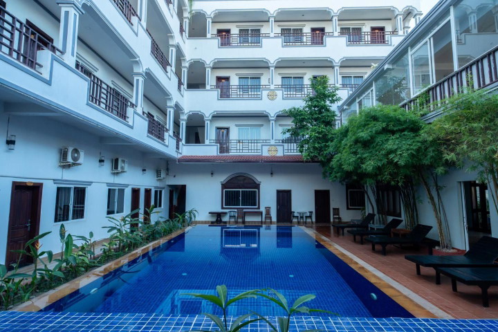 Golden Bakong Boutique - Cambodia