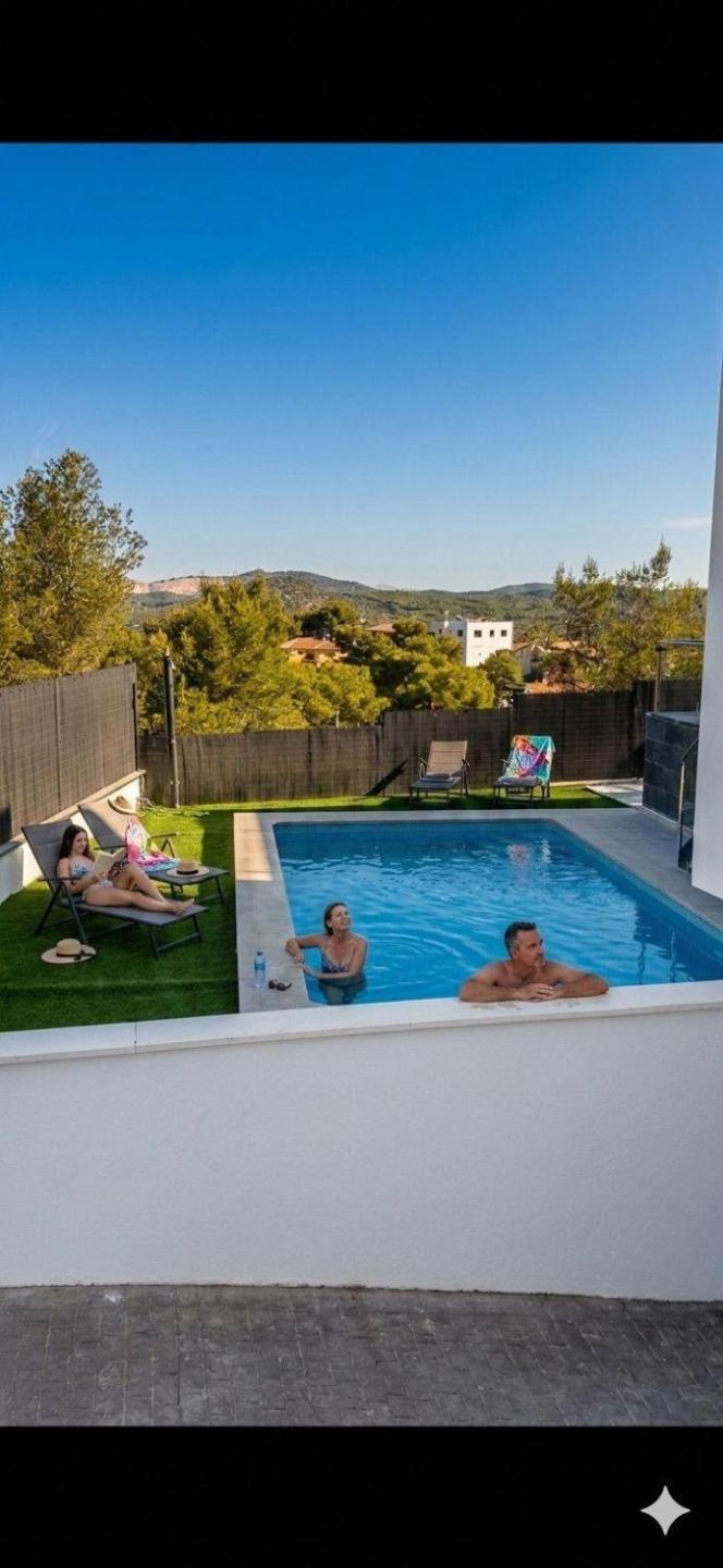 Rentalaya! Villa & Spa Opus Canyelles - Vilanova i la Geltrú