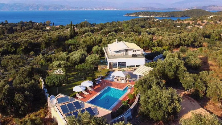 The Love Villa - Kassiopi