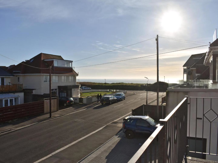 Pinecliffe Avenue - Boscombe