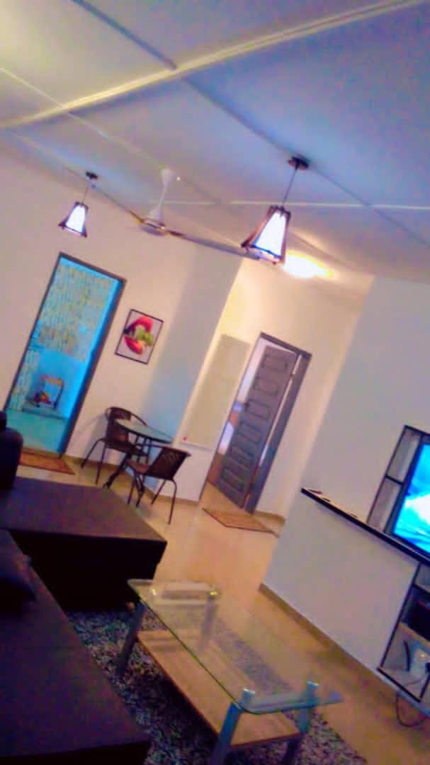 2-bedroom Accommodation In Lome-gta - Ac, Wifi, Netflix - Togo