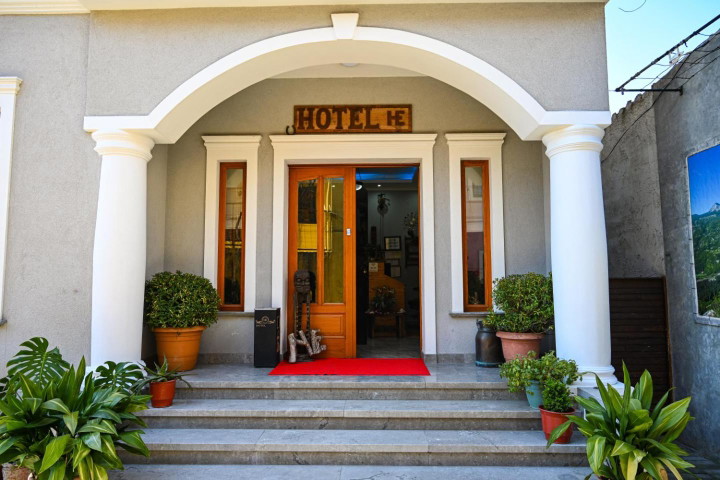 Hotel Epoka - Albania