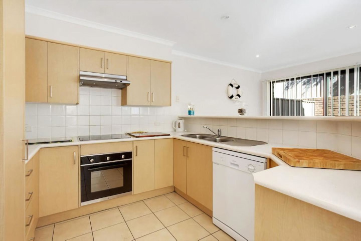 Townhouse In The Heart Of Port Stephens - Salamander Bay