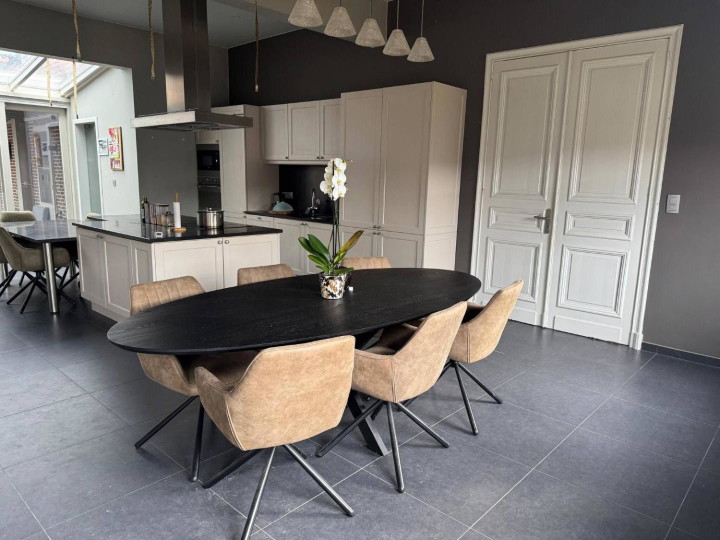 Charming Horsefarm In Beveren-kruibeke-zwijndrecht - Boom