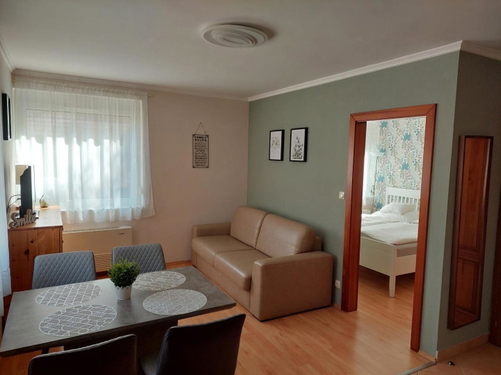 Elek Apartmanház - Hajdúszoboszló