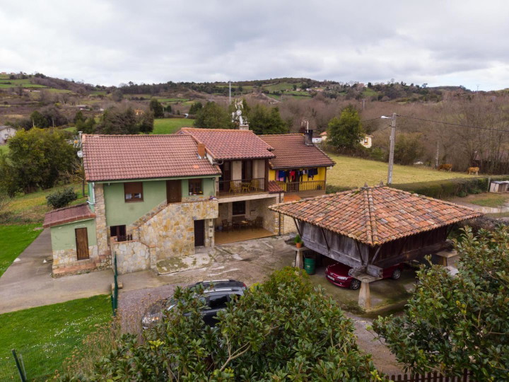 Ah La Casina De Cués By Asturias Holidays Vv1762as - Oviedo