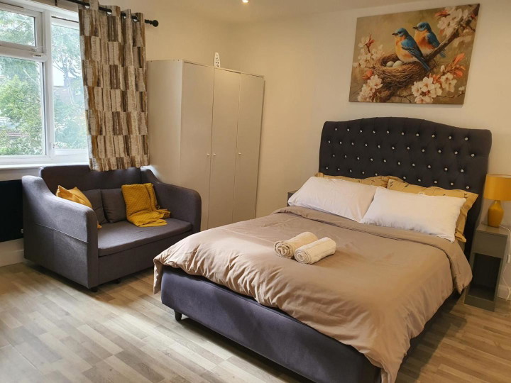 Stylish Serene Apartments Near O2 & Central London With Free Parking & Baby Cot - Greenwich