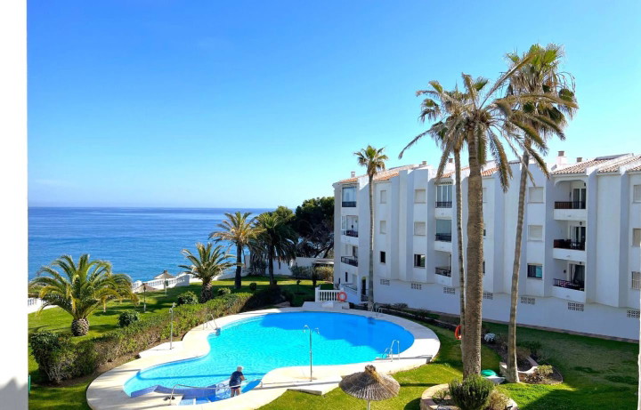 Las Palmeras 15 - 2 Bedroom Apartment With Pool - Lual - Nerja