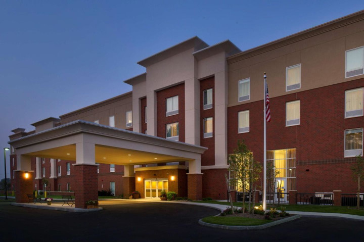 Hampton Inn & Suites Syracuse/carrier Circle - Syracuse, NY