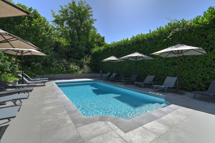 Logis Hotel Le Petit Casset - Chassieu