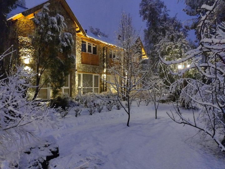 Apartamentos Bajo Cero - Villa La Angostura