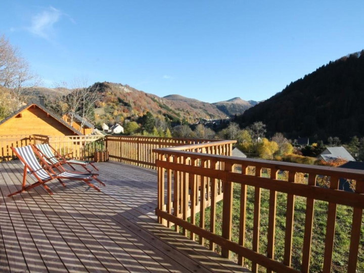 Chalet 3 éToiles Au Mont-dore Pour 6 Pers. Avec Terrasse Et Vue Sur Le Sancy - La Bourboule