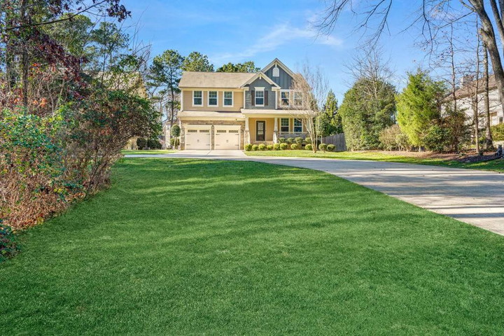 Spacious Family Getaway ~ Fire Pit~ Private Office - Raleigh, NC