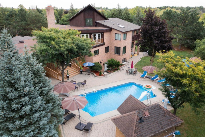 Newton Villa - Brampton